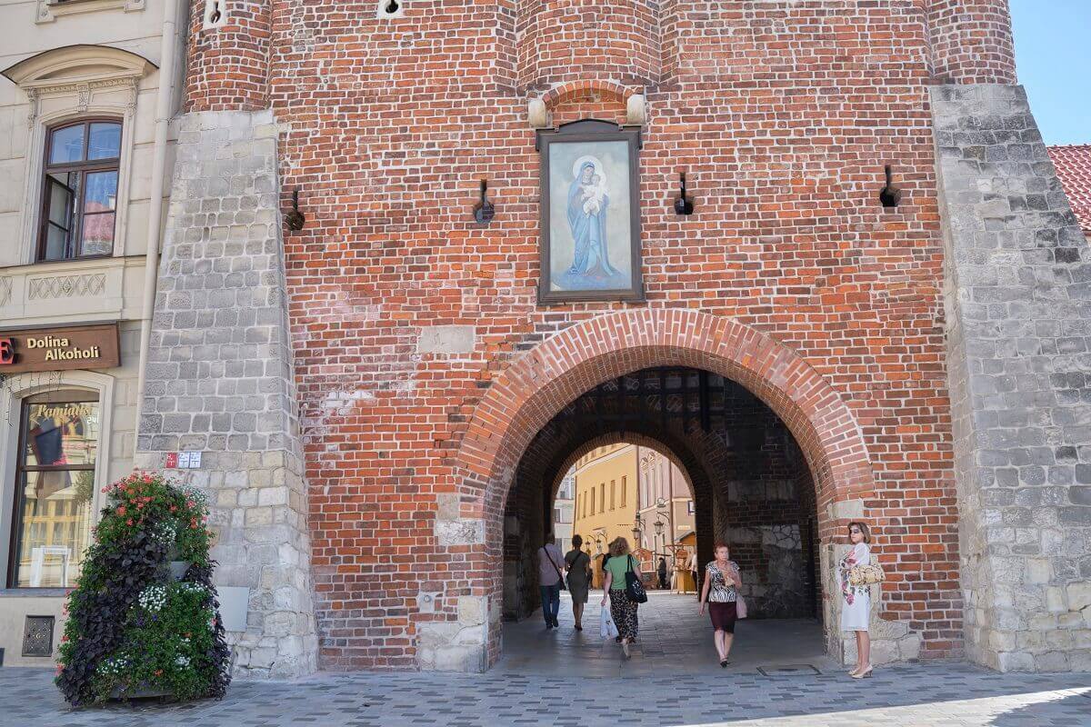 Brama Krakowska w Lublinie. Drzwi do serca Starego Miasta